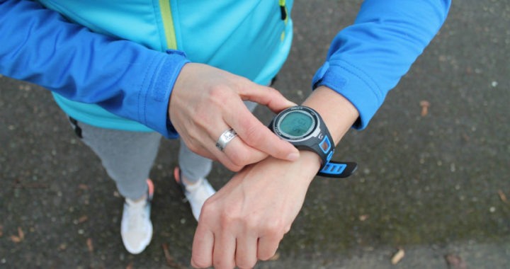 Descubre cómo elegir un buen reloj para correr - Hora.es